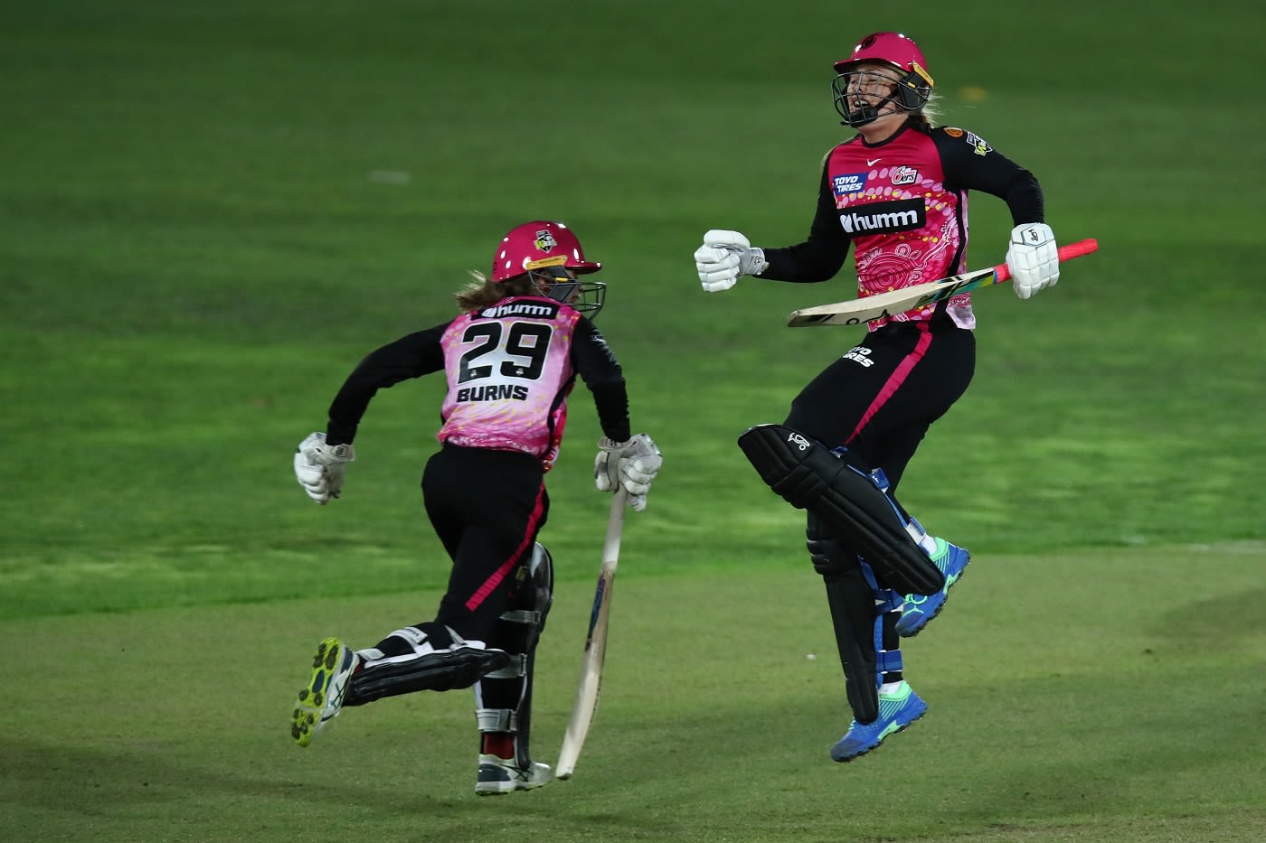Erin Burns and Sophie Ecclestone put on an unbeaten 92-run partnership ...