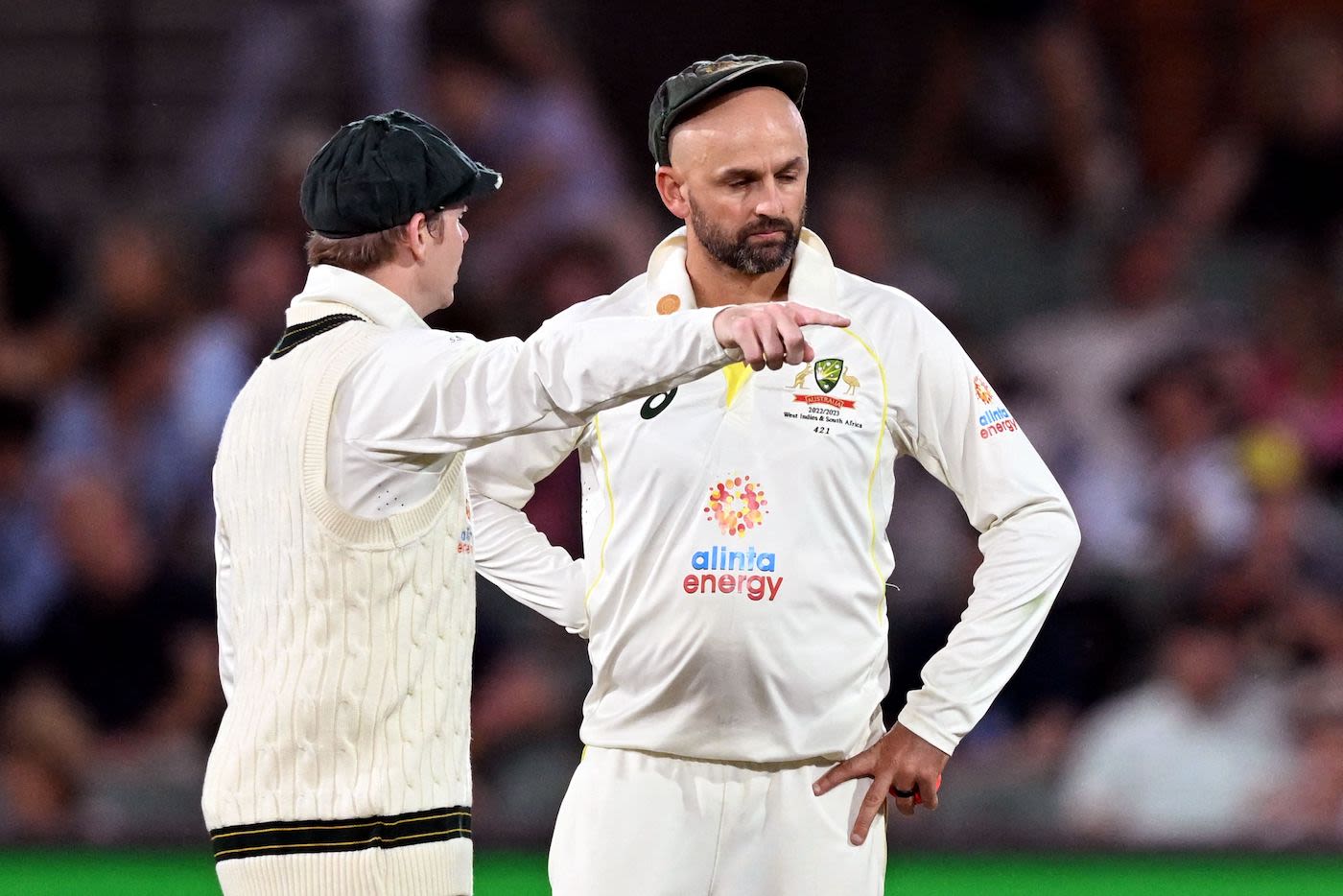 Steven Smith and Nathan Lyon discuss field settings | ESPNcricinfo.com