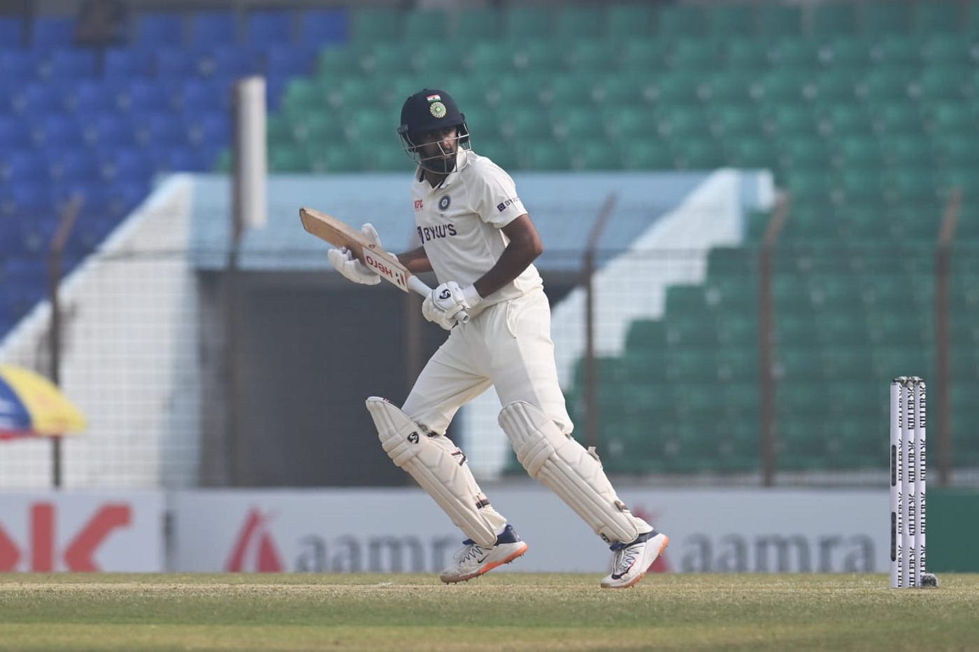 R Ashwin scored 58 to help India cross 400 | ESPNcricinfo.com