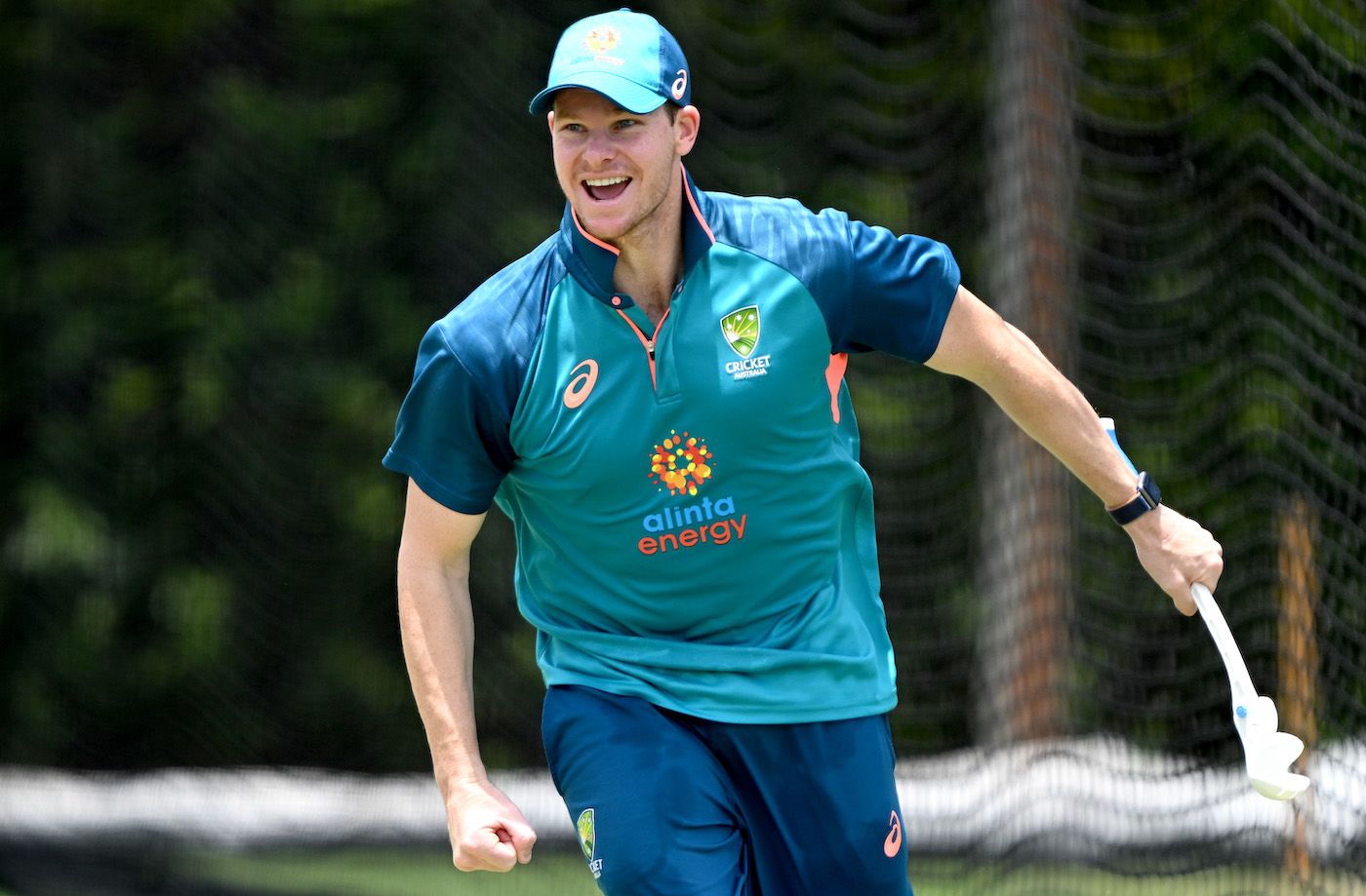Steven Smith is in a good mood while training | ESPNcricinfo.com