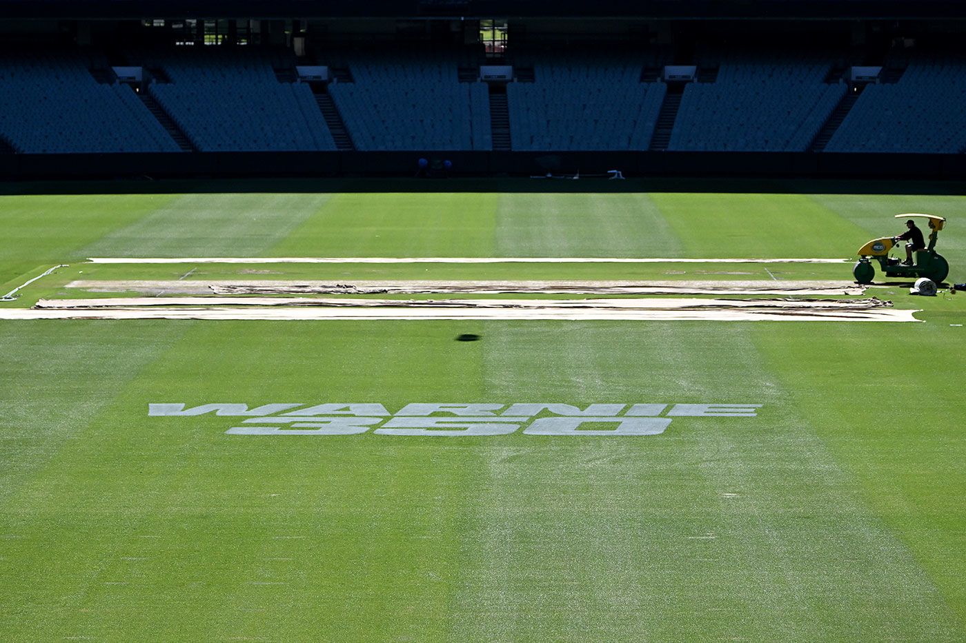 A tribute to Shane Warne on the MCG outfield | ESPNcricinfo.com
