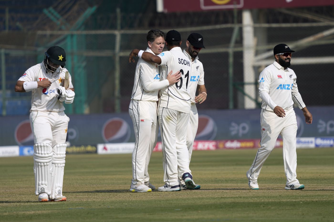 Michael Bracewell claimed Imam-ul-Haq for his second wicket ...