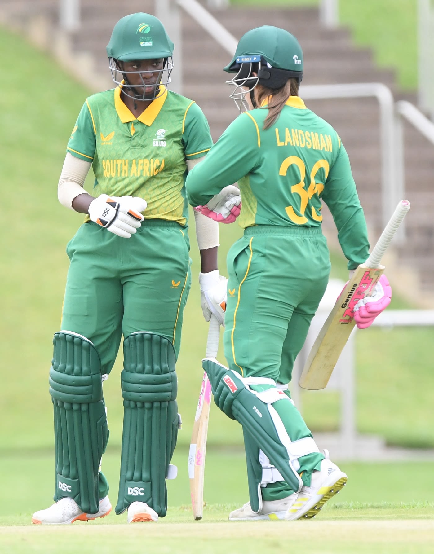 Oluhle Siyo and Madison Landsman during their partnership ...