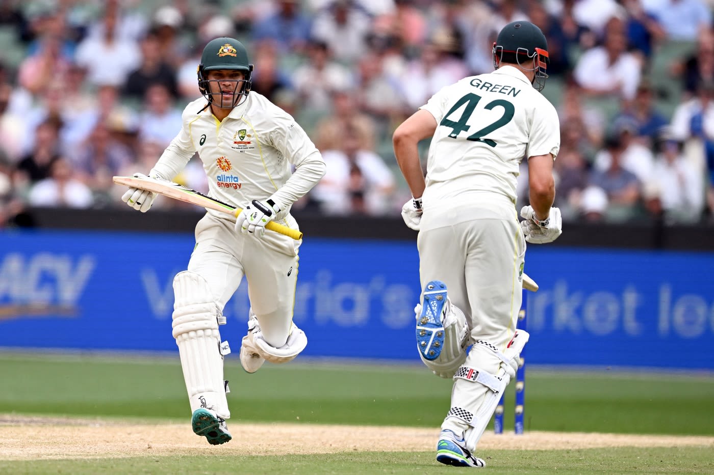Alex Carey and Cameron Green put on a solid stand as Australia's lead ...