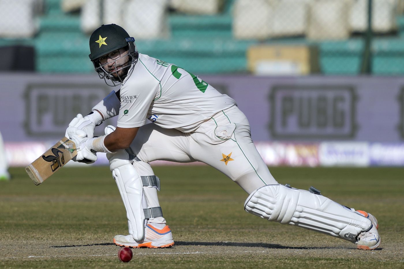 Imam-ul-Haq survived through to stumps on Day 4 | ESPNcricinfo.com