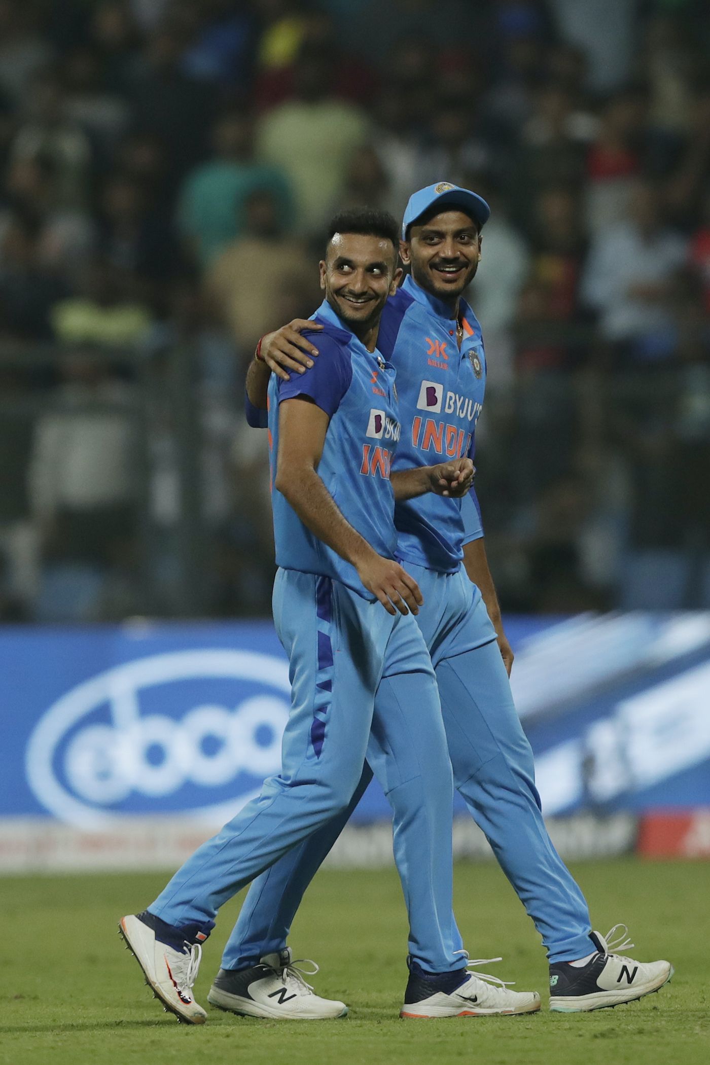 Axar Patel Congratulates Wicket taker Harshal Patel ESPNcricinfo Axar Patel Congratulates Wicket taker Harshal Patel ESPNcricinfo