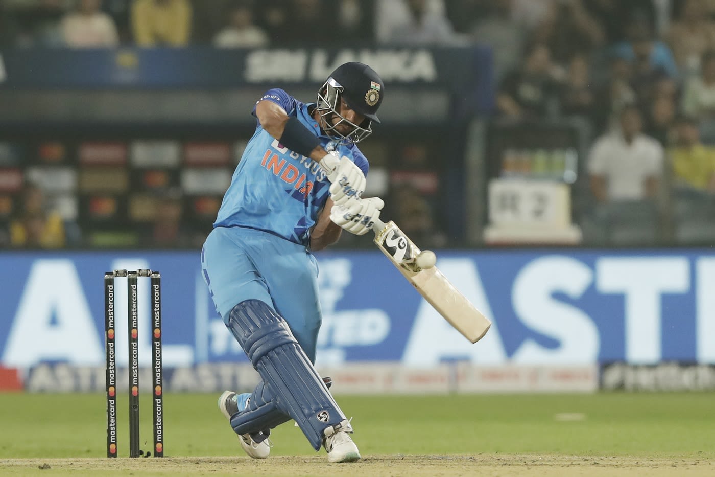 Axar Patel stroked a 20-ball fifty | ESPNcricinfo.com