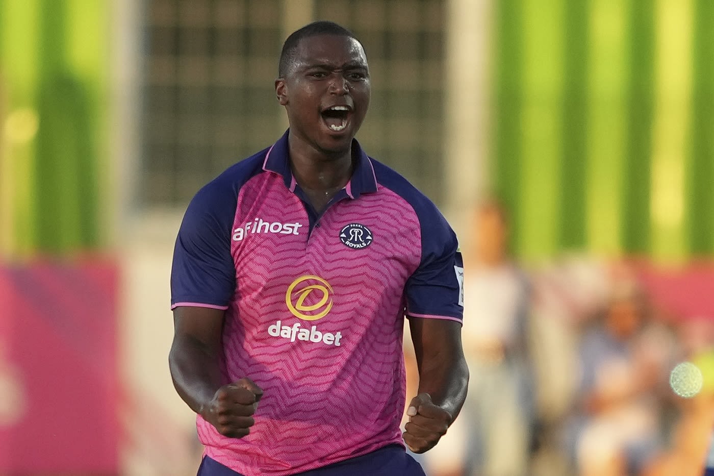 Lungi Ngidi picked two-in-two after Sunrisers Eastern Cape's flying ...