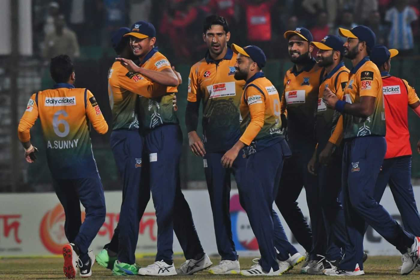 Taskin Ahmed celebrates with team-mates | ESPNcricinfo.com