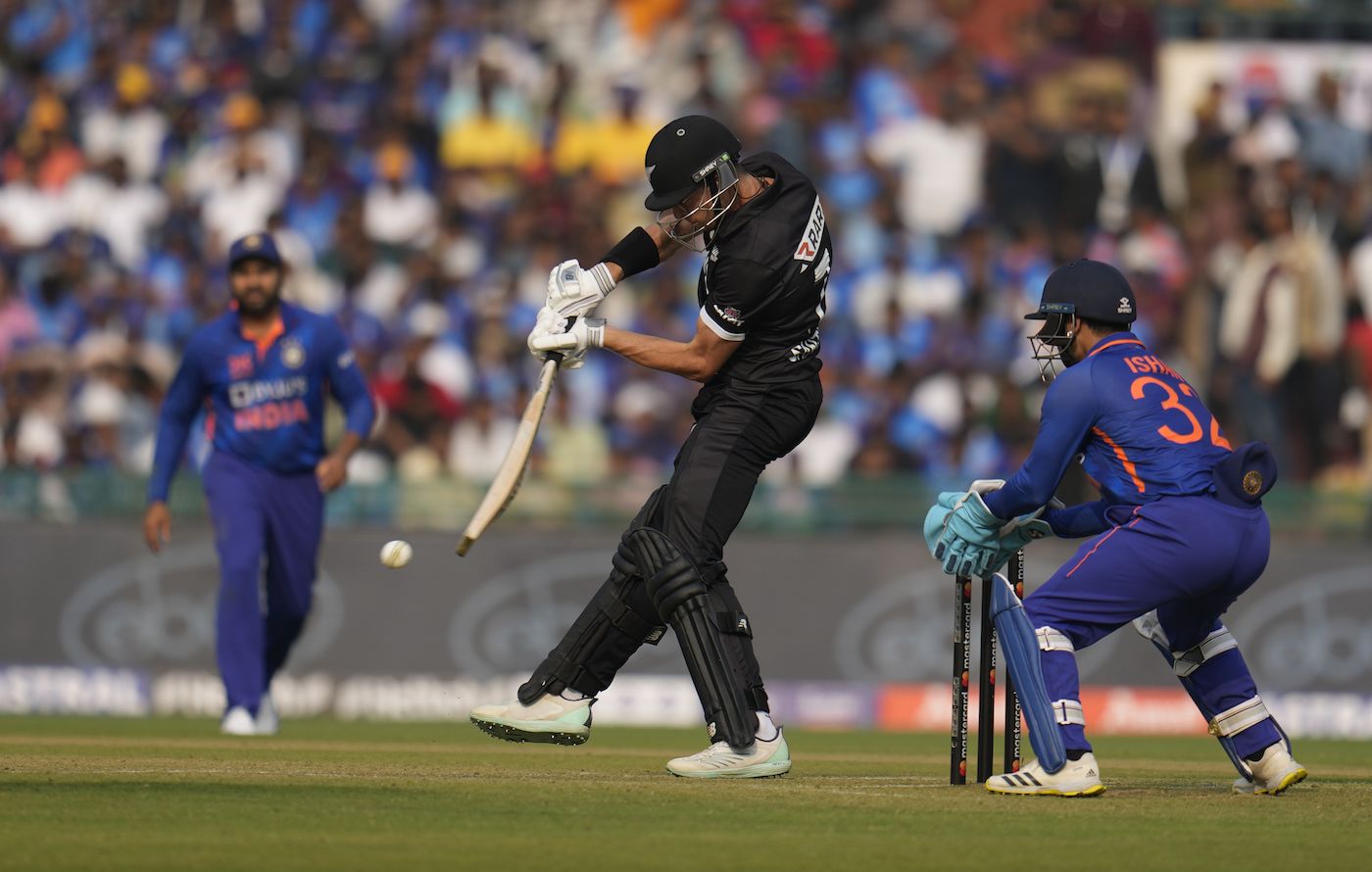 Mitchell Santner gave Glenn Phillips good company | ESPNcricinfo.com