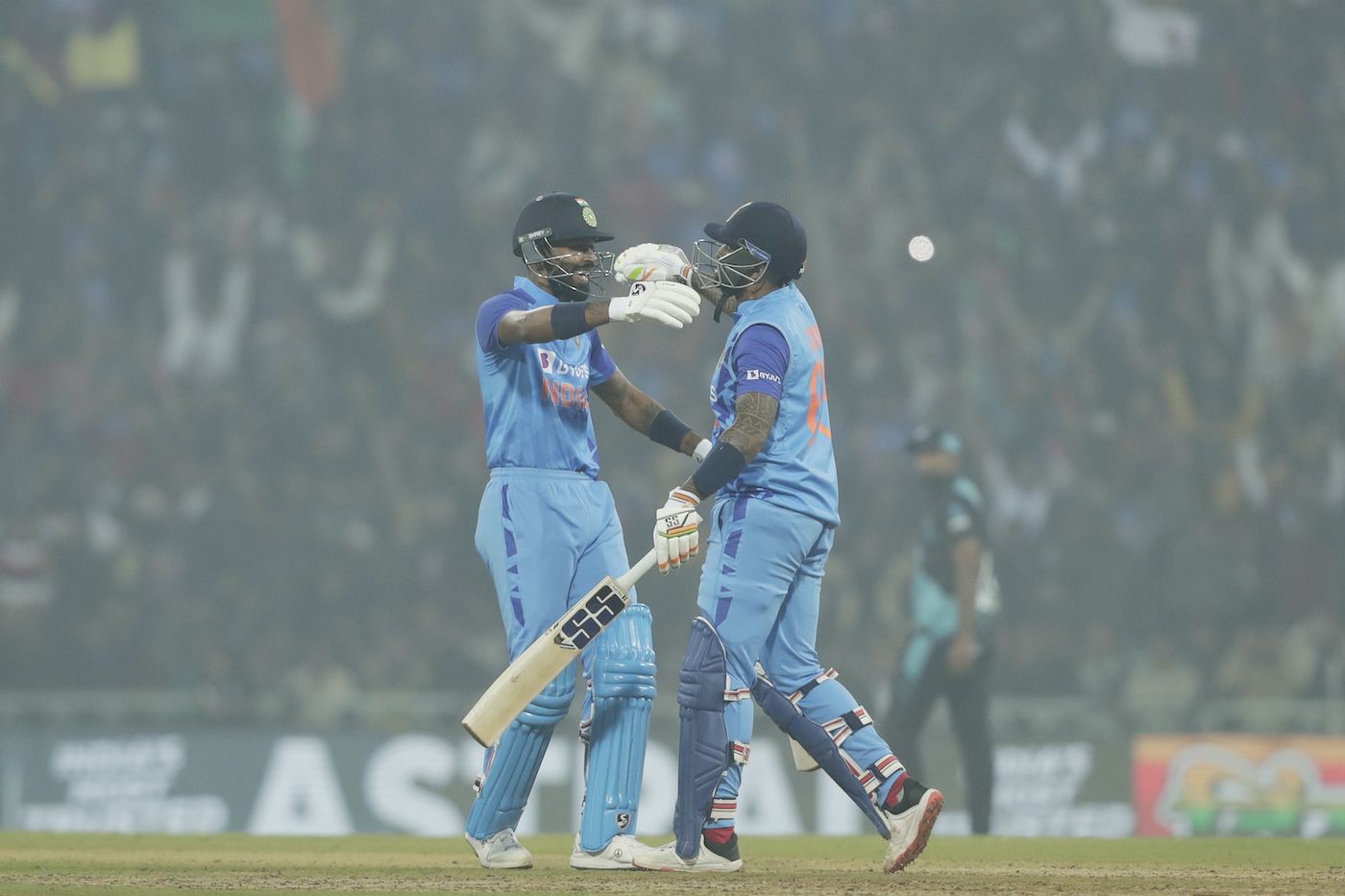 Hardik Pandya and Suryakumar Yadav enjoy the winning moment | ESPNcricinfo.com