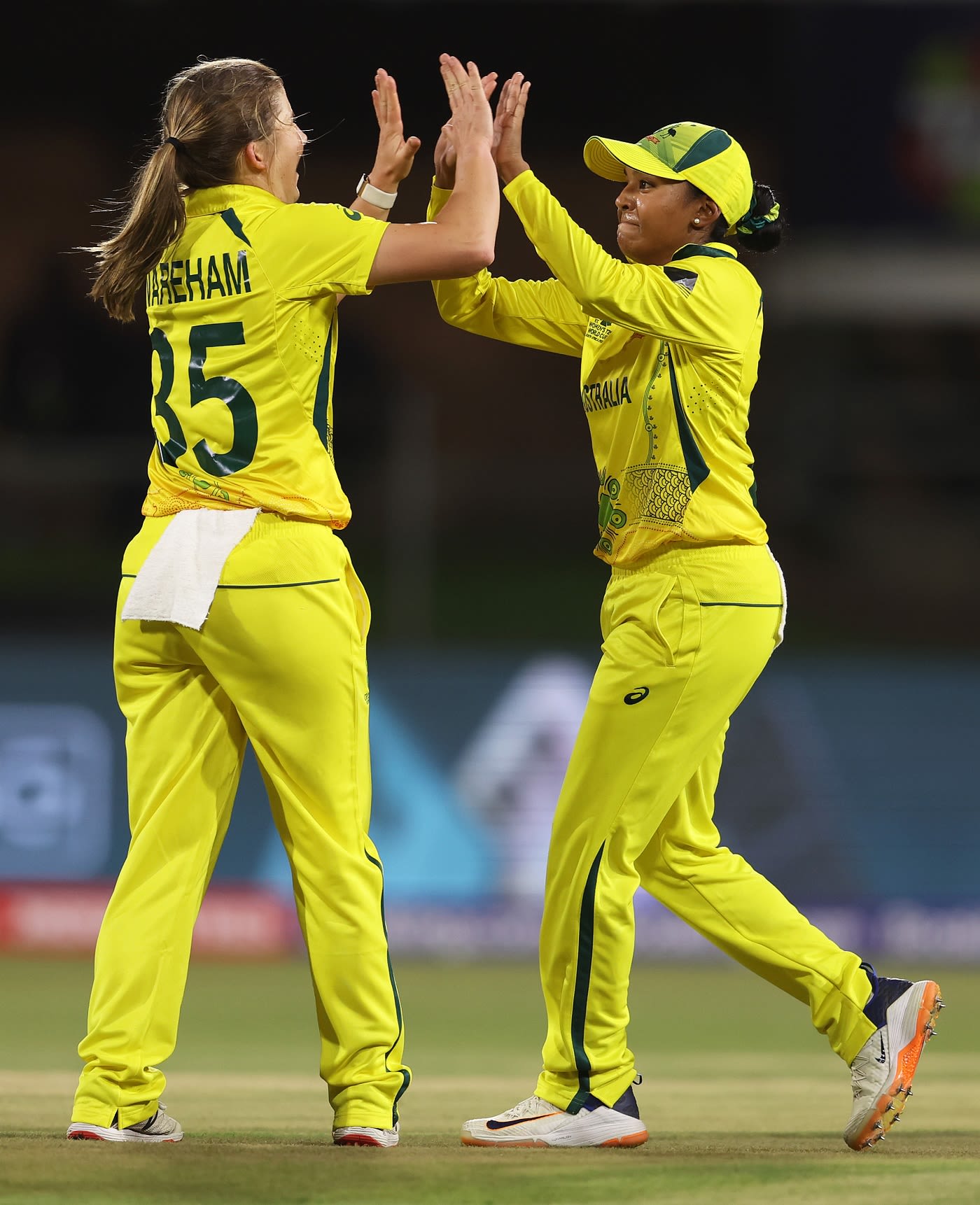Leggies unite: Georgia Wareham struck in her opening over upon return ...