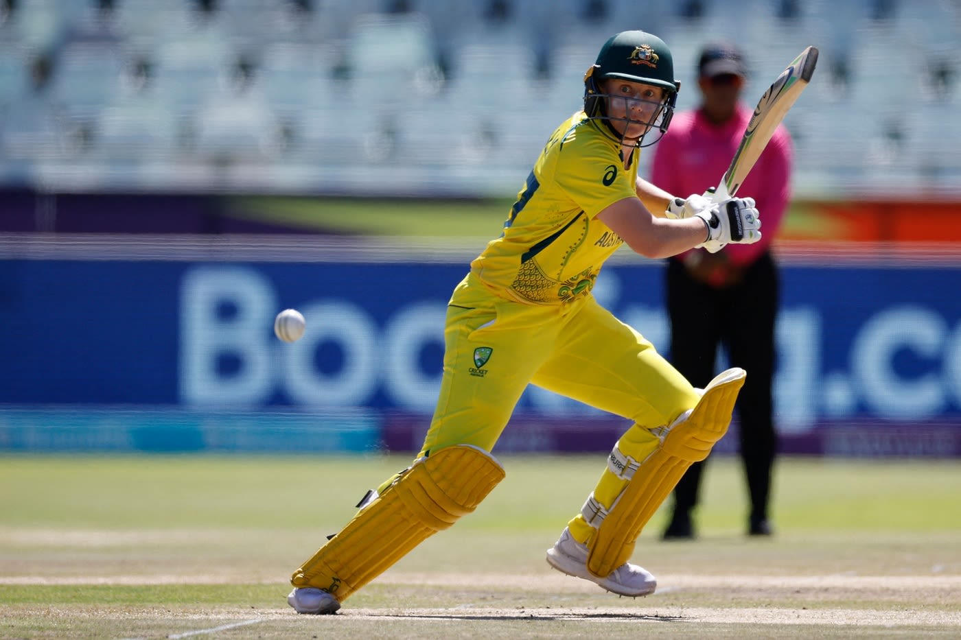Alyssa Healy gets Australia's first boundary through backward point ...