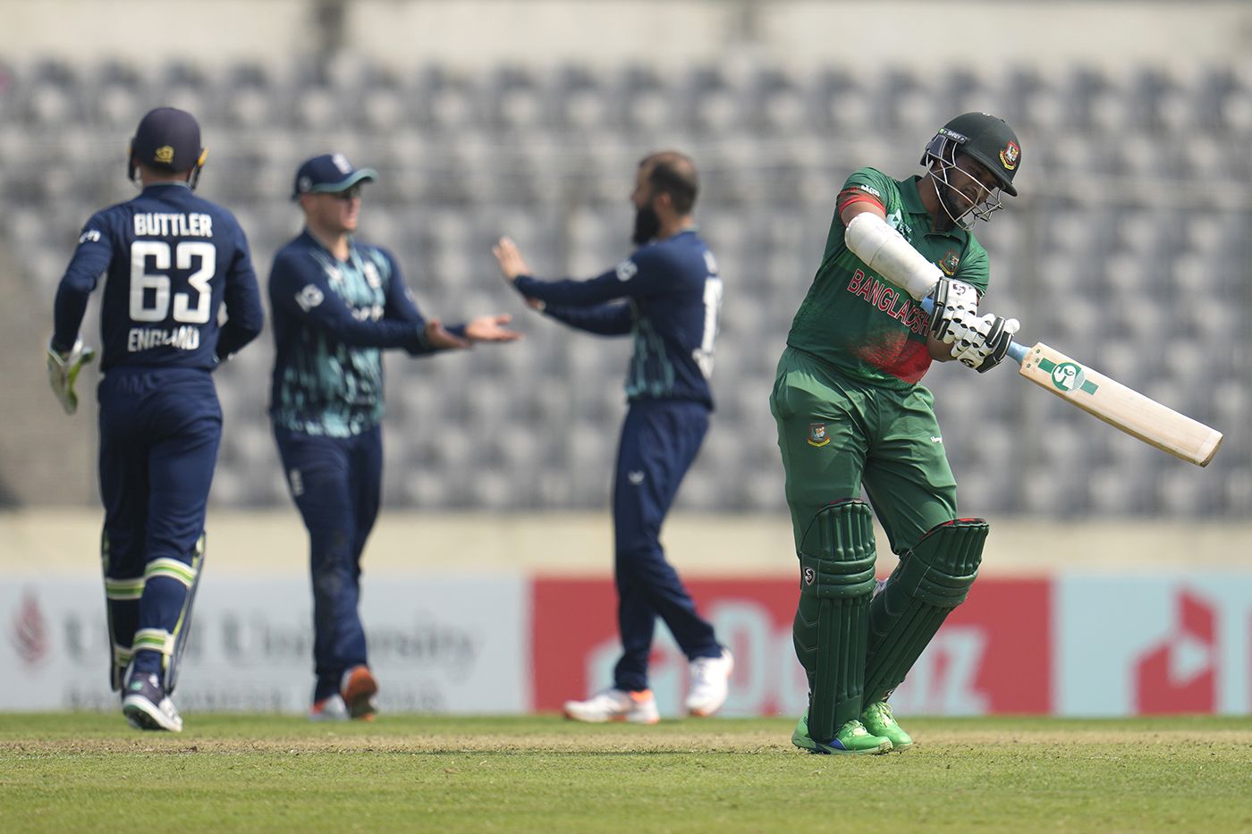 Shakib Al Hasan was bowled by Moeen Ali | ESPNcricinfo.com Shakib Al Hasan was bowled by Moeen Ali | ESPNcricinfo.com