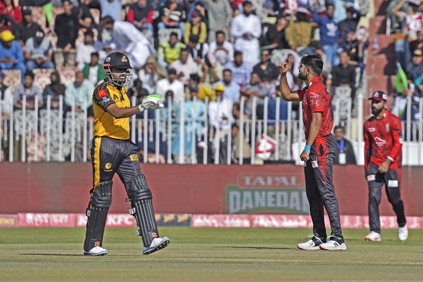 Haris Rauf and Babar Azam have a chat | ESPNcricinfo.com