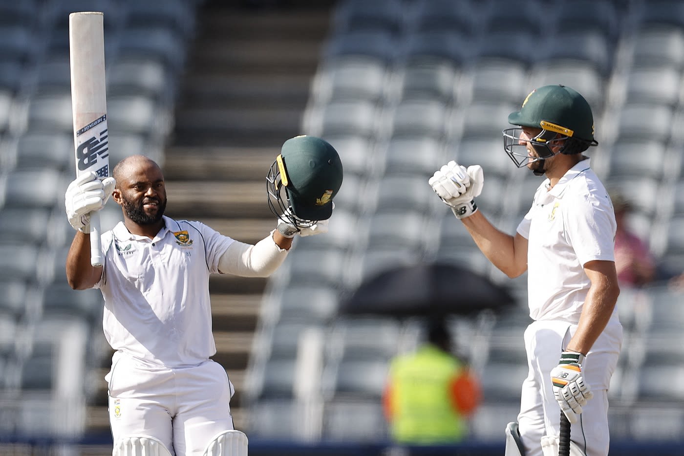 Temba Bavuma celebrates his century | ESPNcricinfo.com