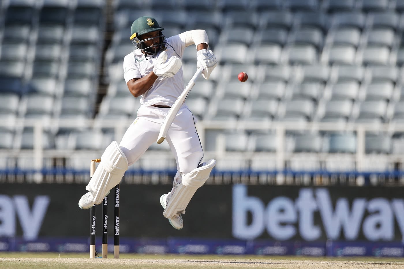 Temba Bavuma leaps to fend off a short ball | ESPNcricinfo.com