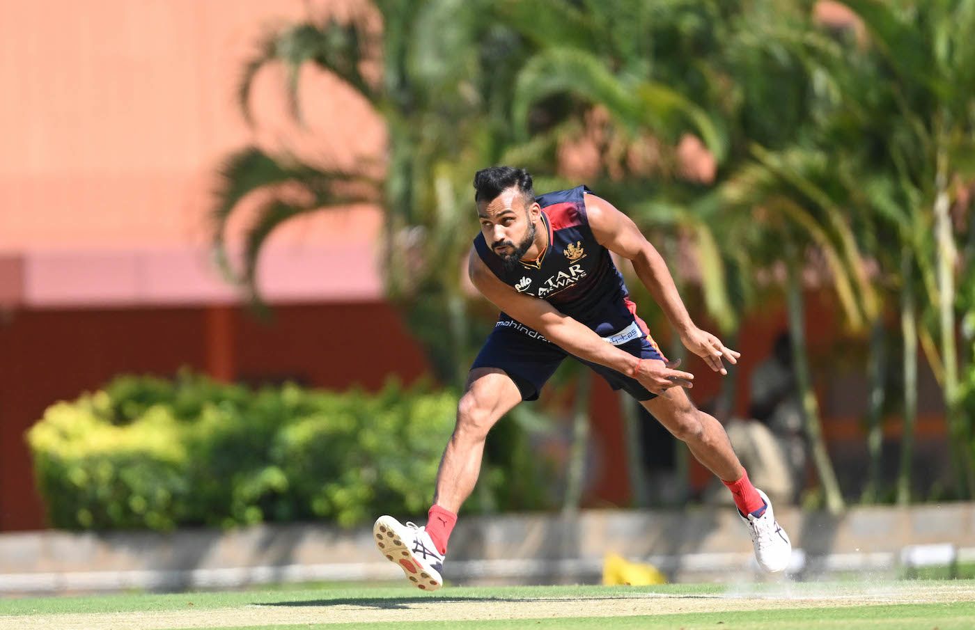 Akash Deep has a bowl at training | ESPNcricinfo.com