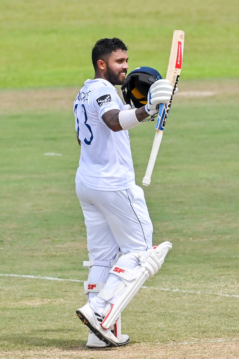 Kusal Mendis celebrates his double century | ESPNcricinfo.com