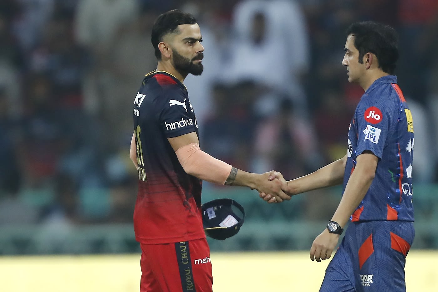 Virat Kohli and Gautam Gambhir shake hands after the game | ESPNcricinfo.com