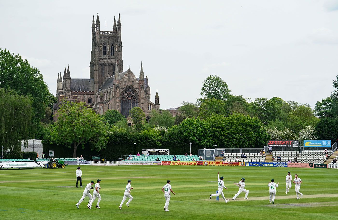 Josh Davey bagged Gareth Roderick in his first over as Leicestershire ...