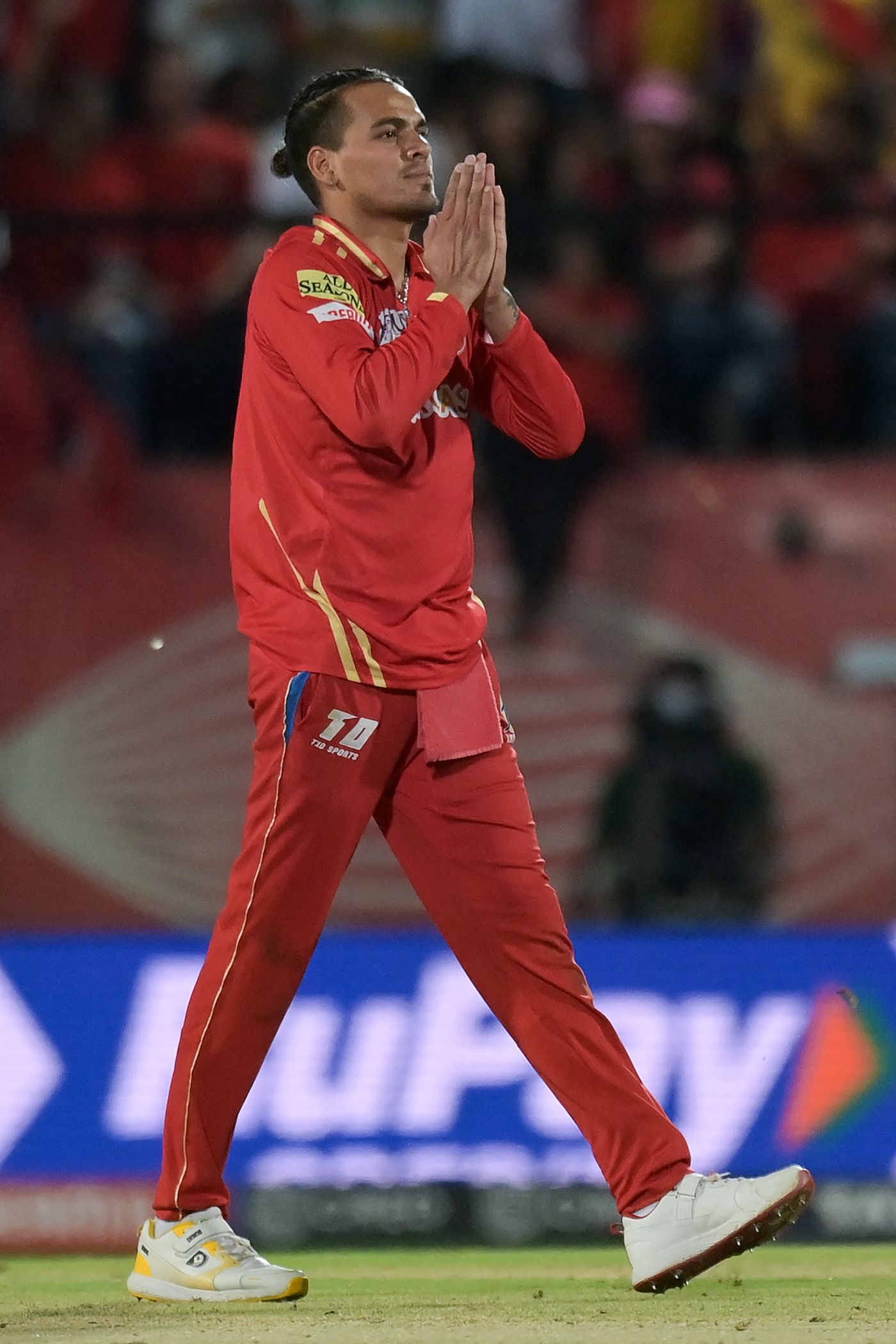 Rahul Chahar got rid of Sanju Samson in the middle of a good spell ...