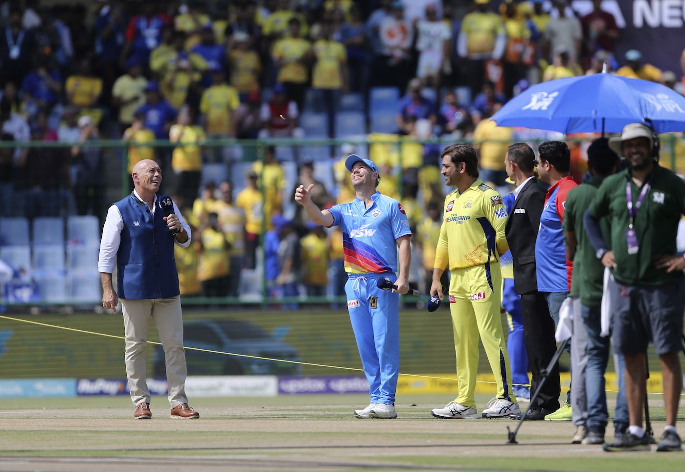 David Warner flips the coin - MS Dhoni called right and batted first ...