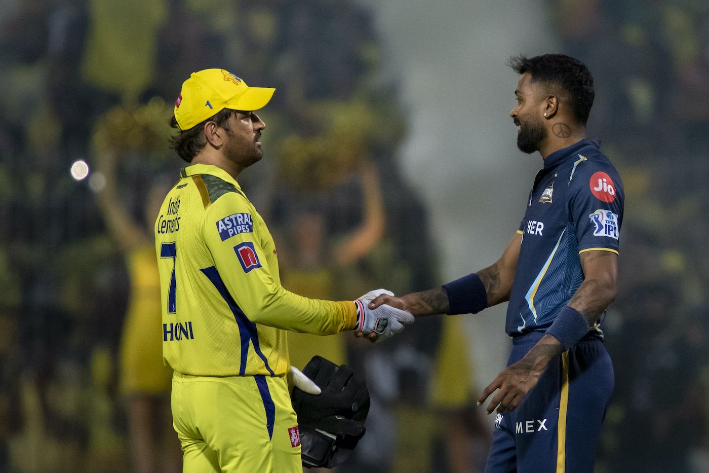 MS Dhoni and Hardik Pandya shake hands after the game | ESPNcricinfo.com