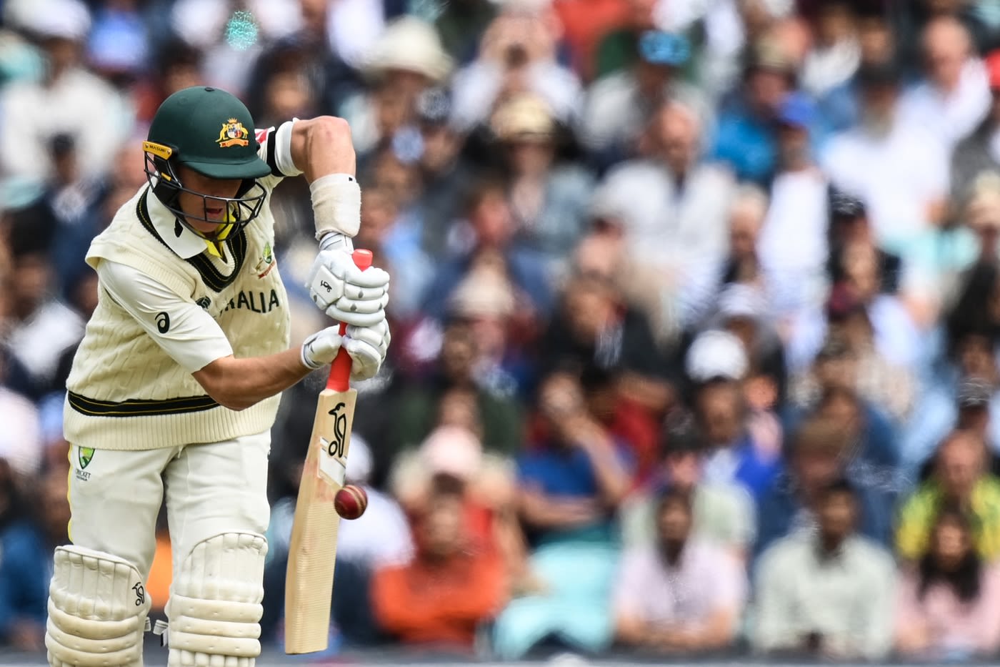 Marnus Labuschagne defends one | ESPNcricinfo.com