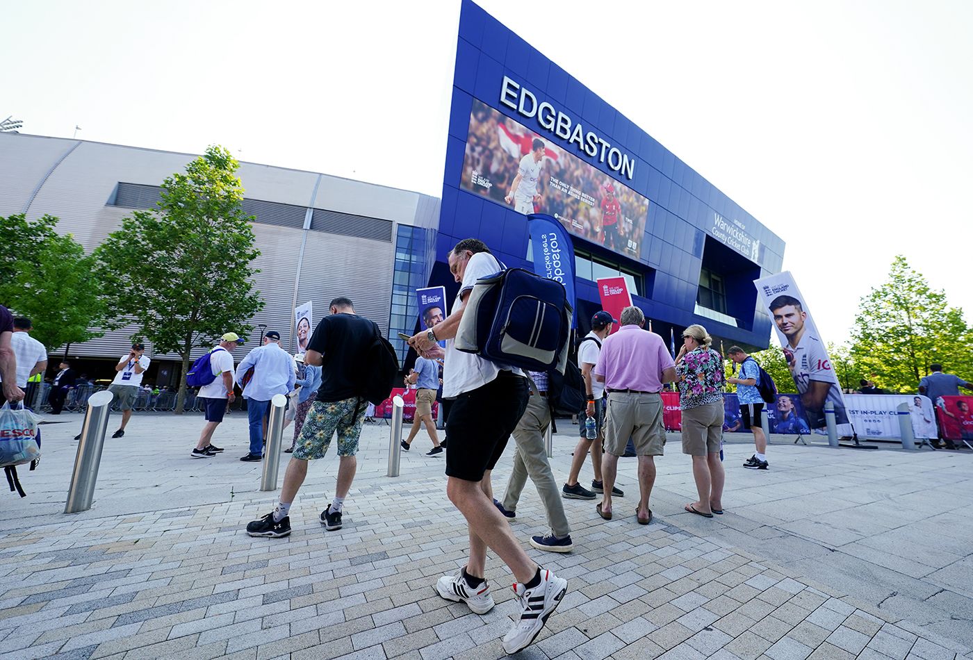 Spectators making their way into the ground | ESPNcricinfo.com