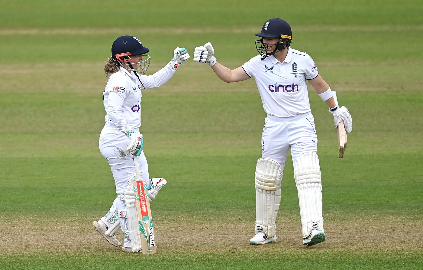 Tammy Beaumont and Heather Knight put on a century stand | ESPNcricinfo.com