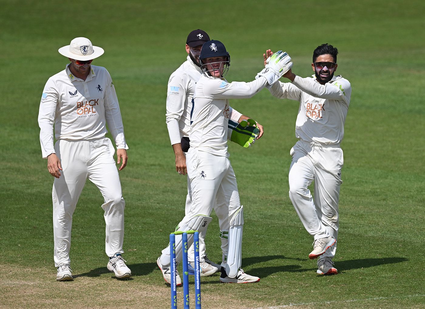 Hamidullah Qadri is congratulated by his team-mates | ESPNcricinfo.com