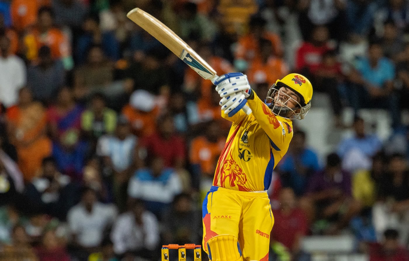 Vimal Khumar slogs one away | ESPNcricinfo.com