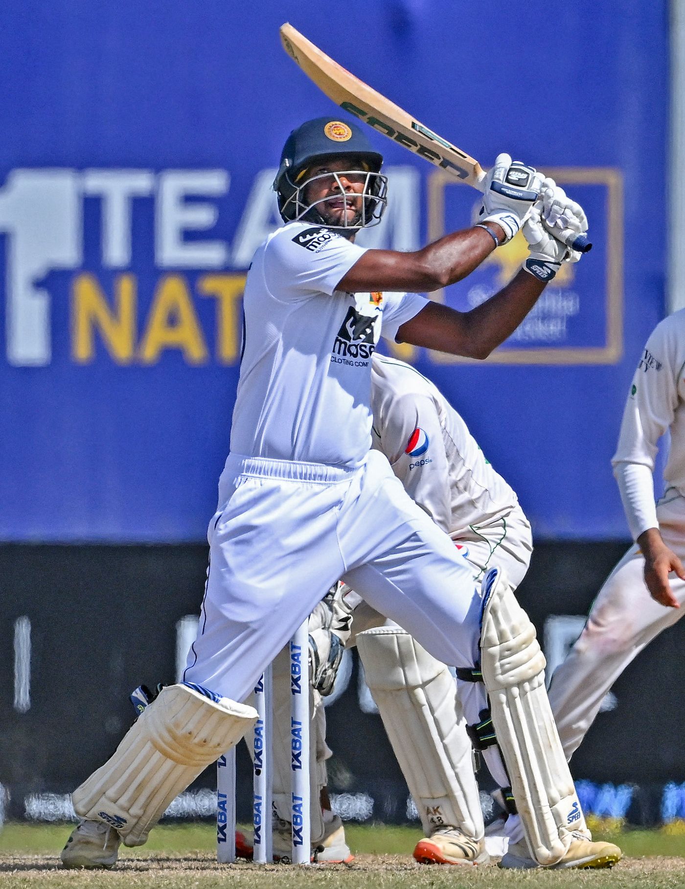 Ramesh Mendis gave Dhananjaya de Silva great support in their seventh ...