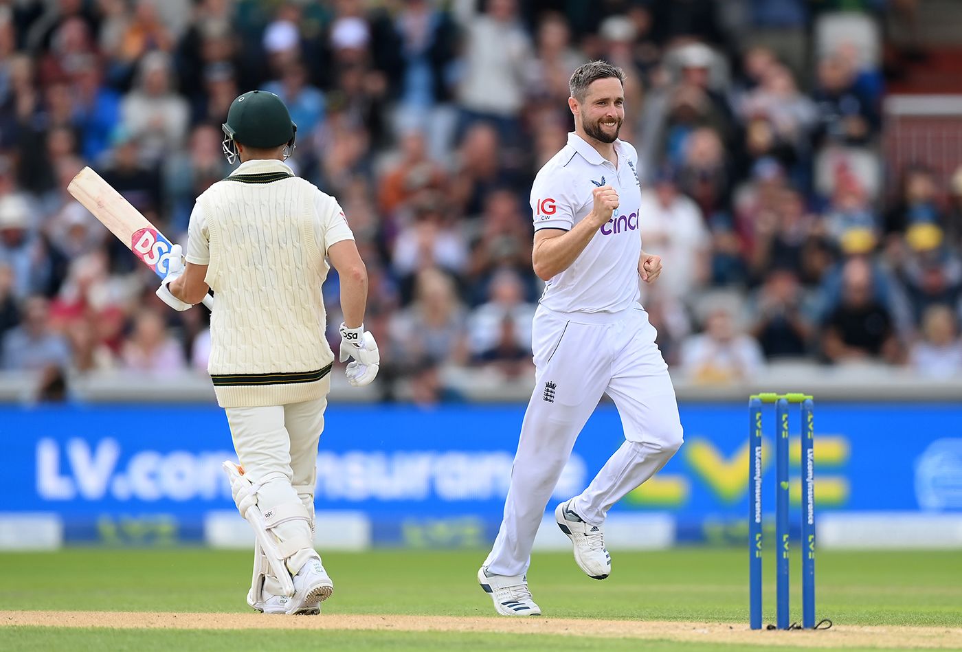 Chris Woakes nicked off David Warner for 32 | ESPNcricinfo.com