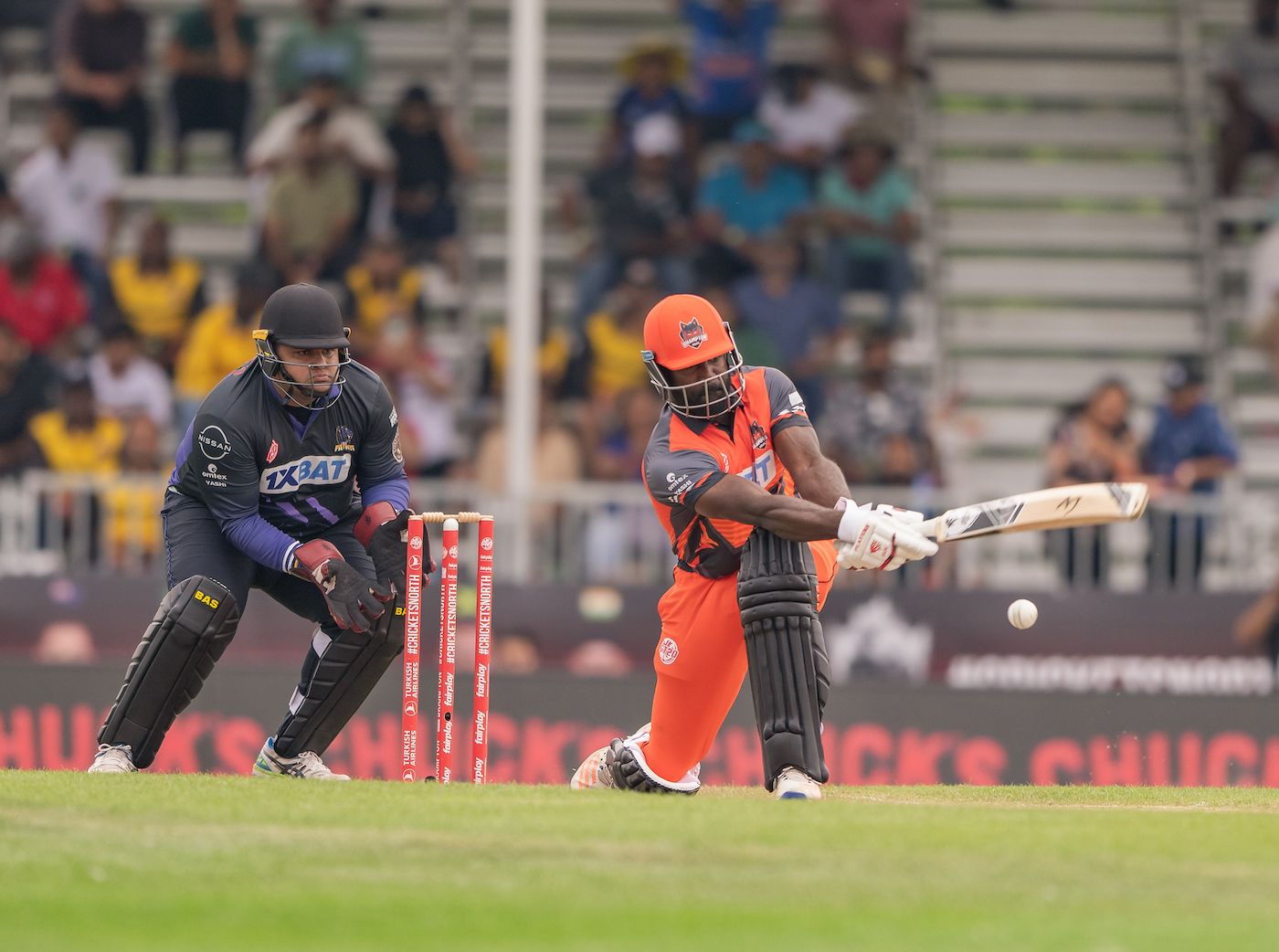 Aaron Johnson sweeps during his unbeaten knock | ESPNcricinfo.com