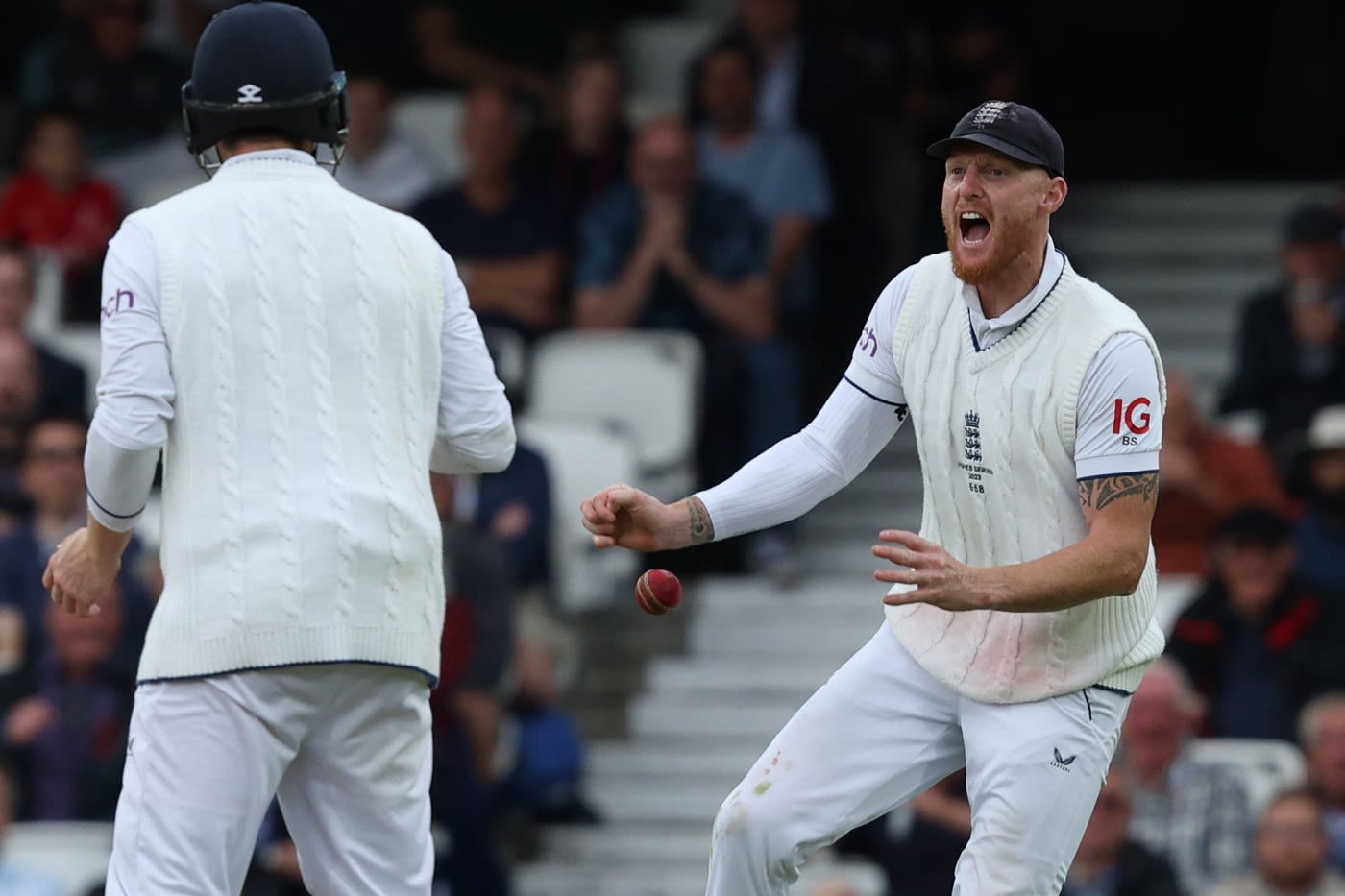 Ben Stokes loses control of the ball after catching Steven Smith ...