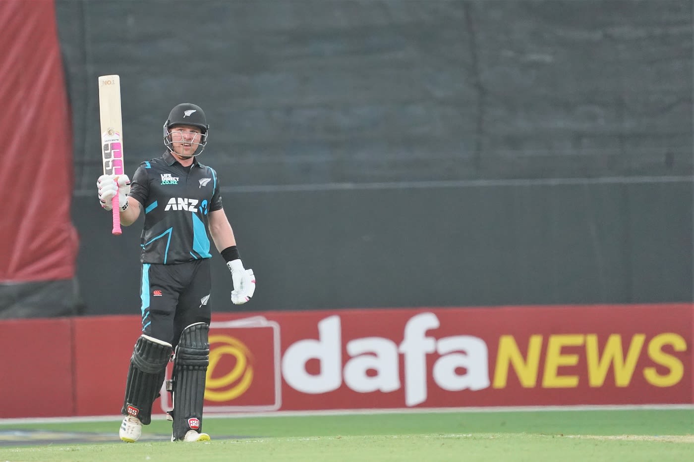 Tim Seifert notched up a 30-ball half-century on a two-paced pitch ...