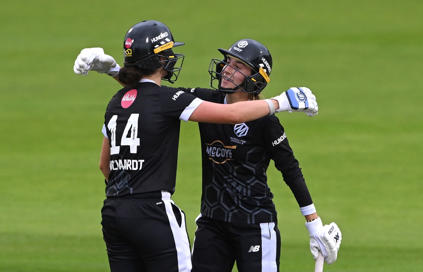Fi Morris and Laura Wolvaardt put up a strong stand | ESPNcricinfo.com