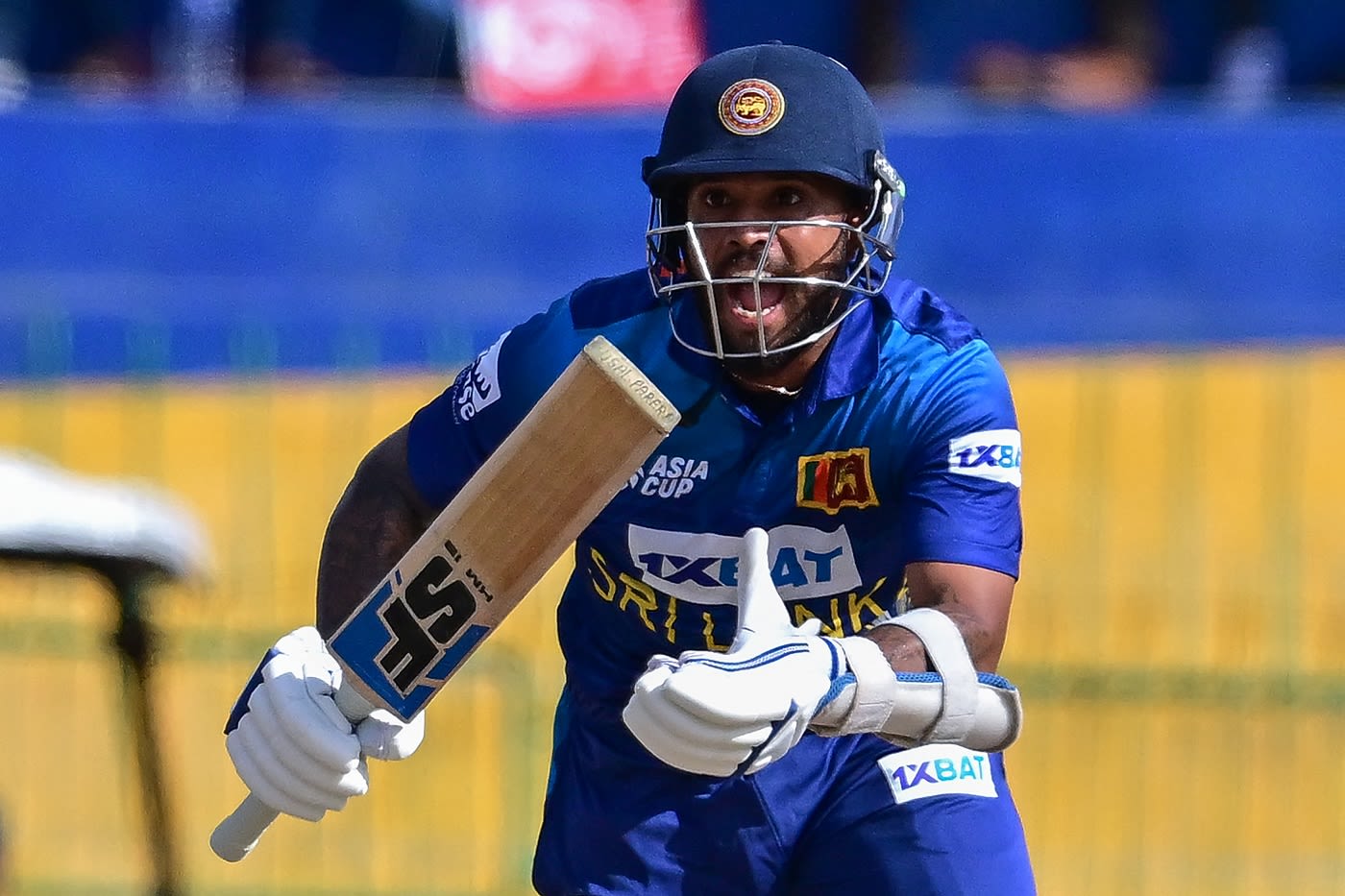 Kusal Mendis takes off for a run | ESPNcricinfo.com