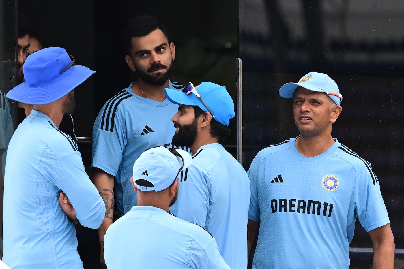 Vikram Rathour keeps the boys entertained | ESPNcricinfo.com