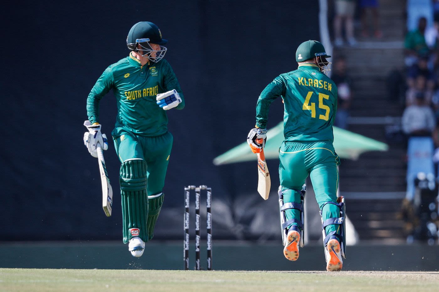 Rassie van der Dussen and Heinrich Klaasen put on 74 off 57 balls ...