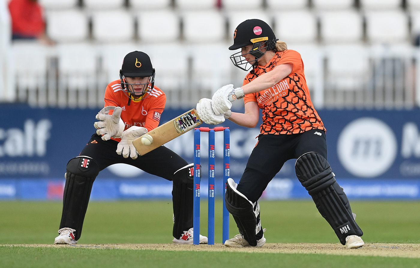 Emily Windsor steadied Southern Vipers | ESPNcricinfo.com