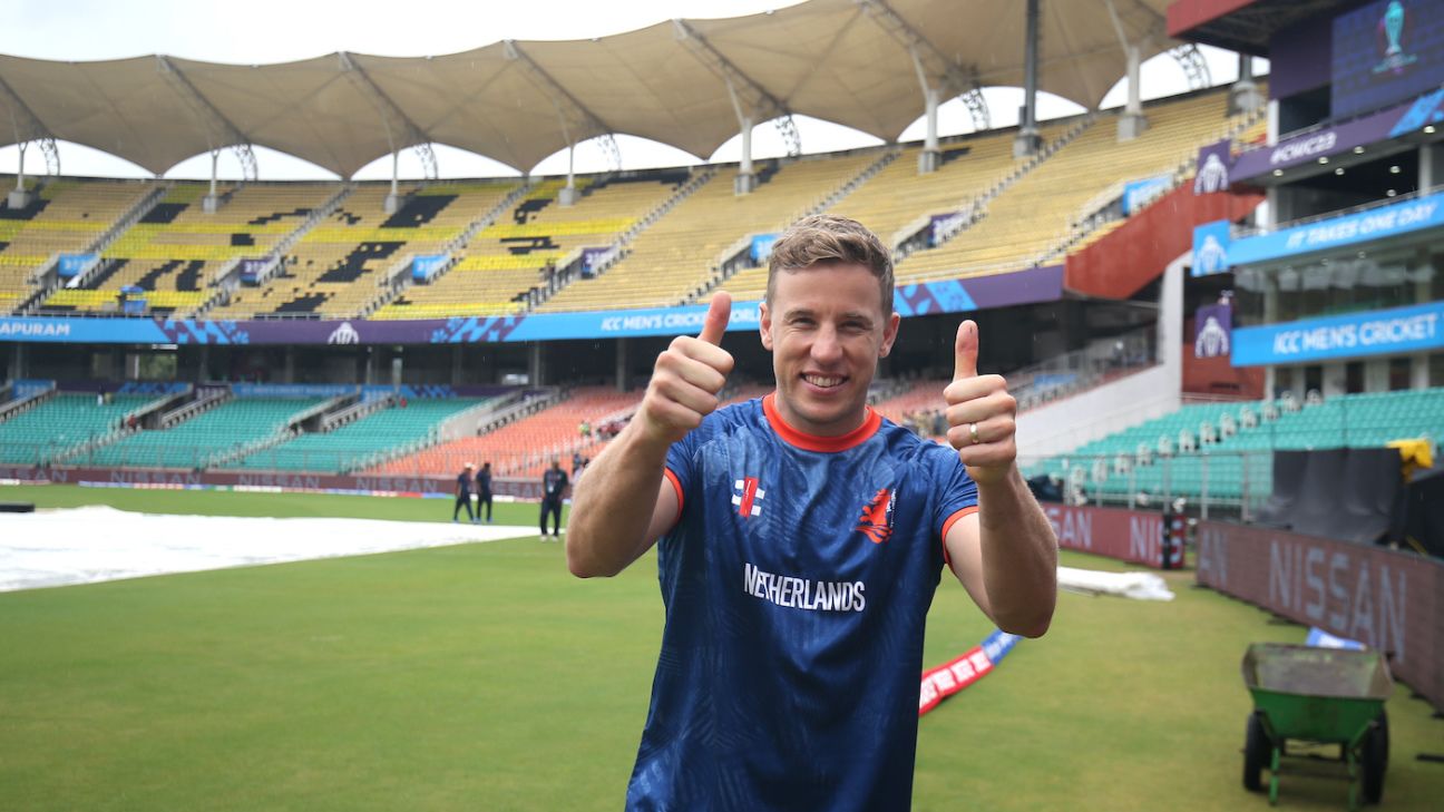 The Buzz - Logan van Beek welcomes family to India with teeka ...