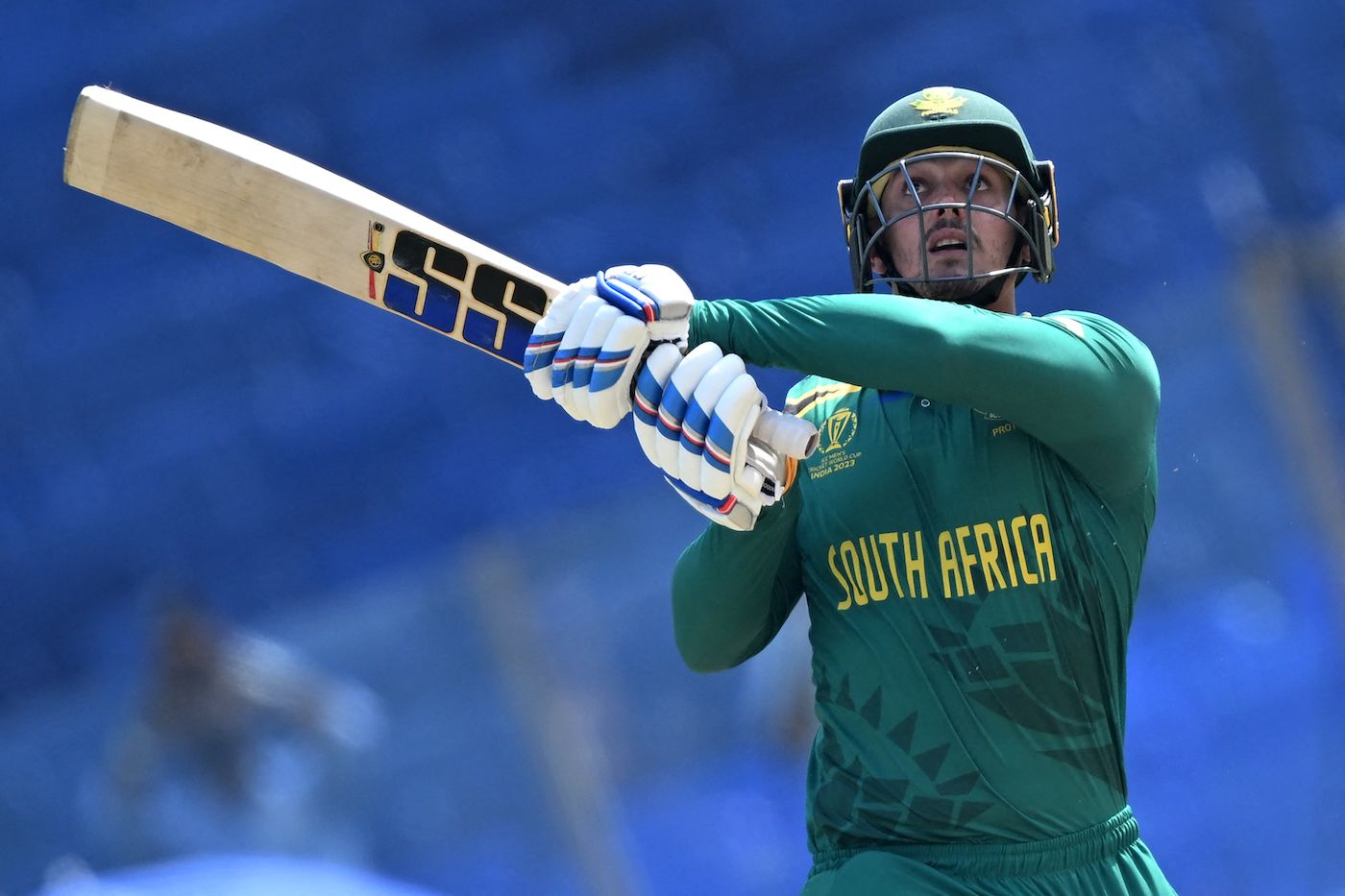 Quinton de Kock skies the ball | ESPNcricinfo.com