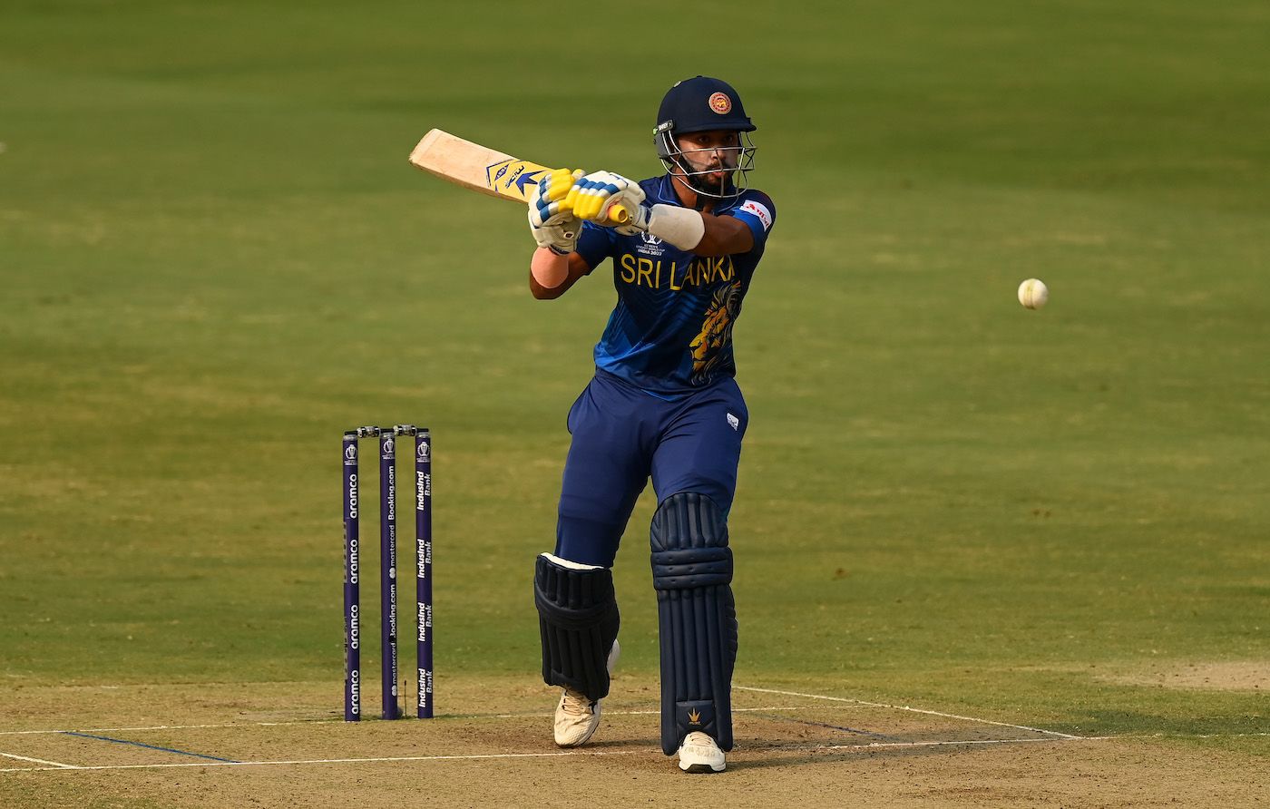Sadeera Samarawickrama lines up to hit the ball | ESPNcricinfo.com