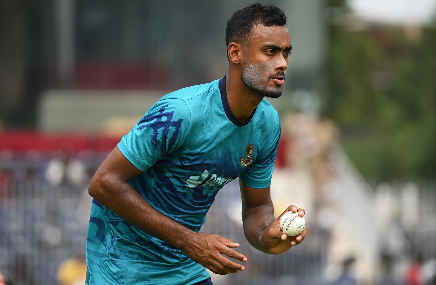 Shoriful Islam gets ready to steam in | ESPNcricinfo.com