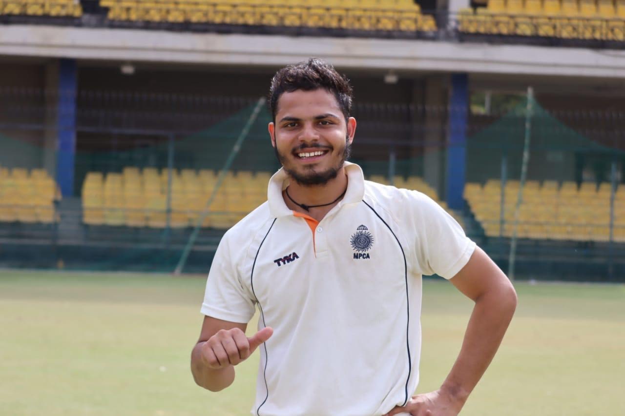 Ashutosh Sharma strikes a pose | ESPNcricinfo.com