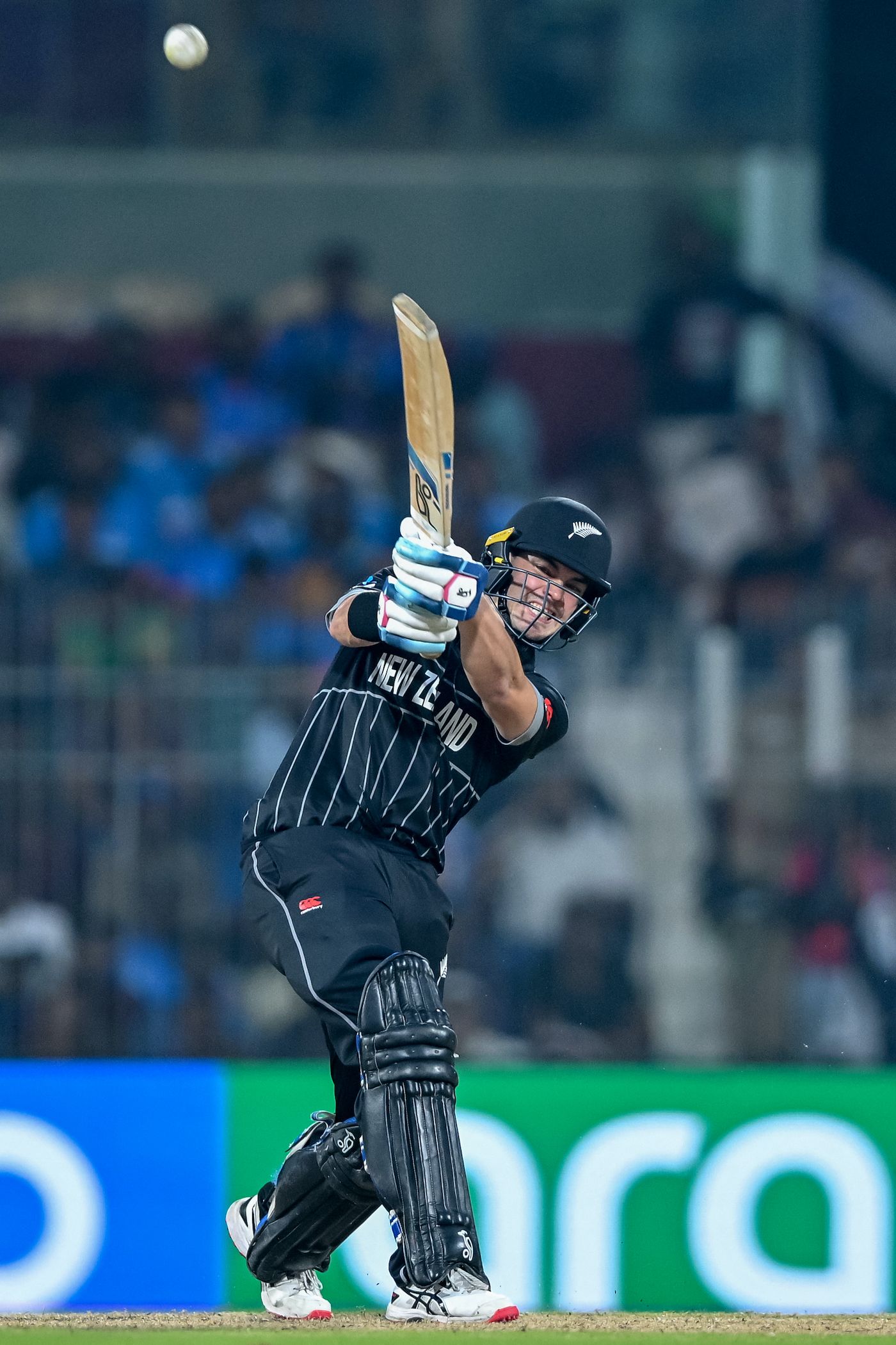 Mark Chapman bashed out a 12-ball 25 with two fours and a six ...