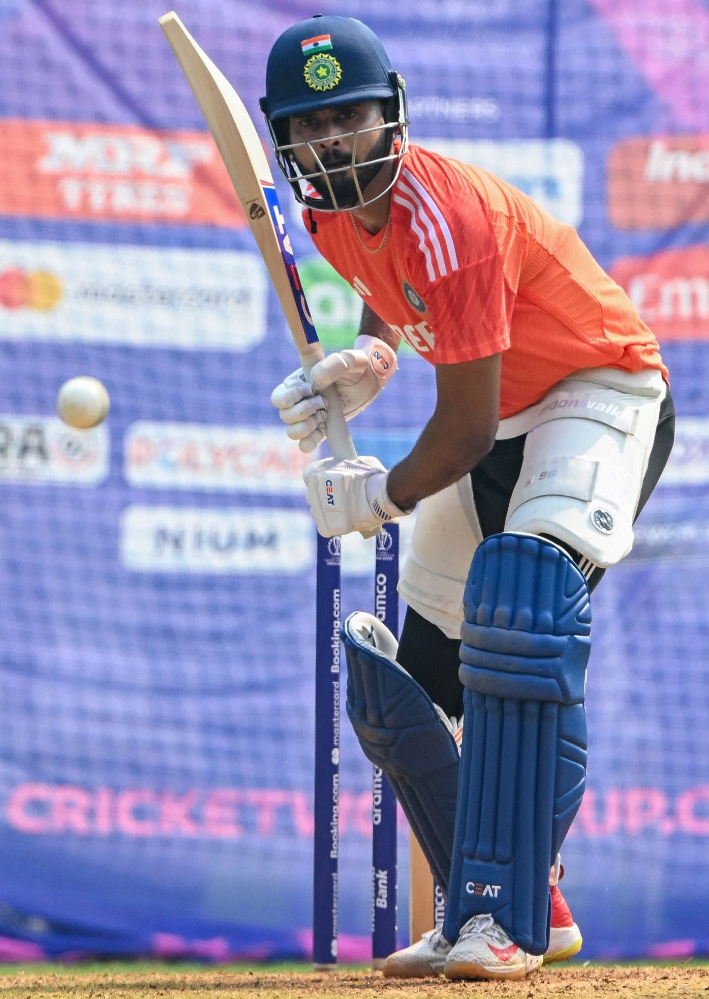 Shreyas Iyer keeps his eyes on the ball | ESPNcricinfo.com
